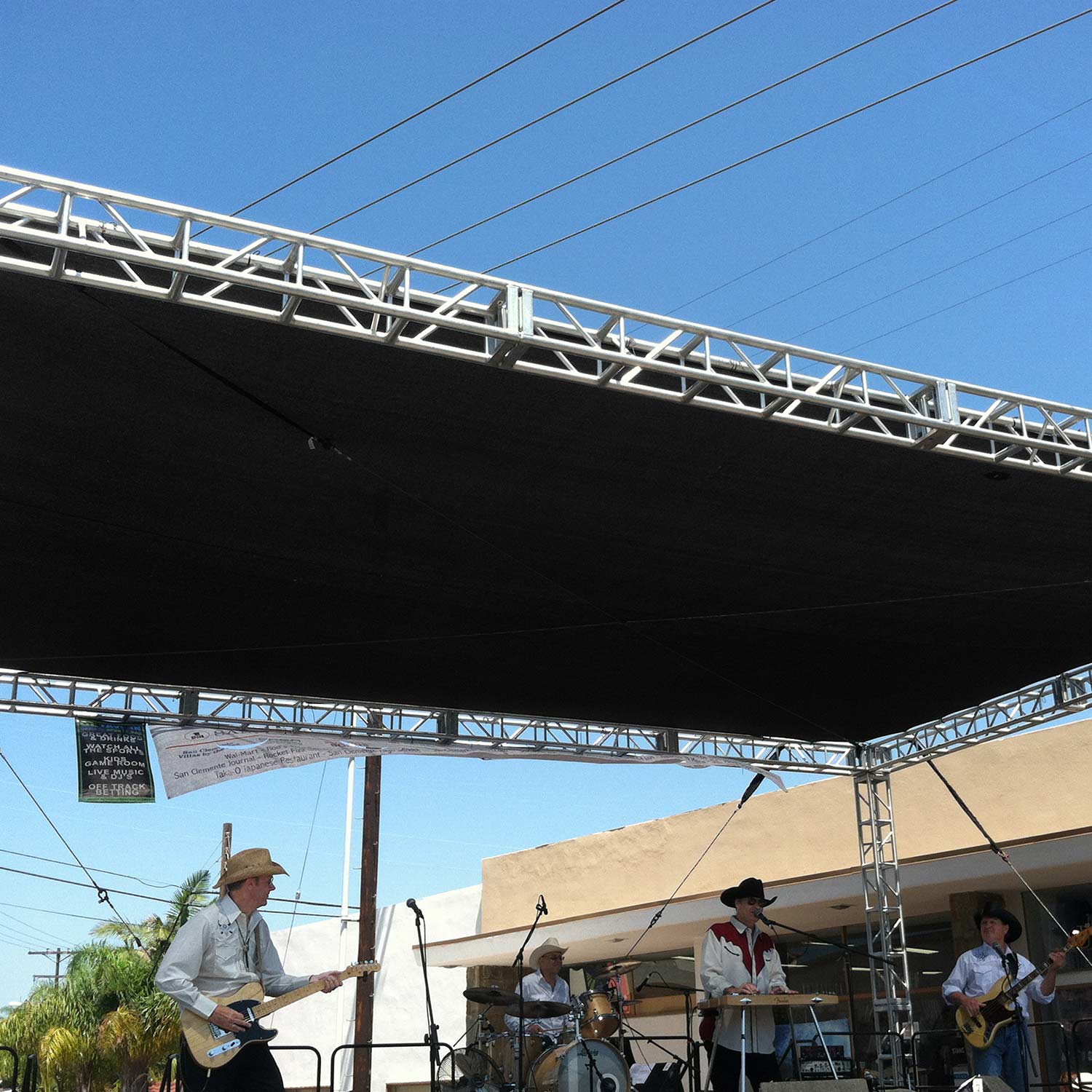 Custom Sun Shade Covers For Buildings, Restaurants & Patios